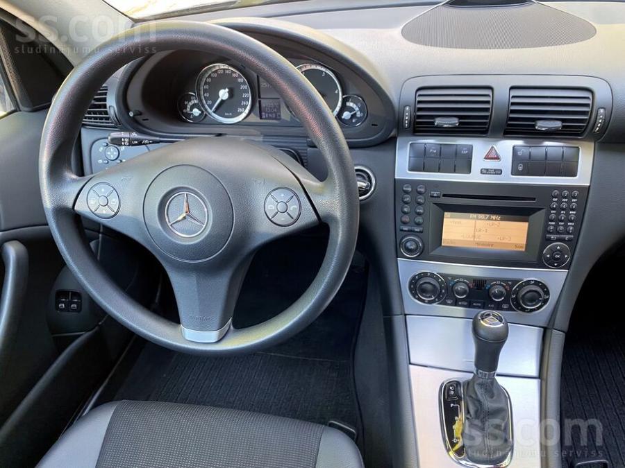 Pelēks Mercedes-Benz c-220 2009 Rīga, ar dzinēja tilpumu 2.20 L un nobraukumu 257 tūkst. km par 1450 €, foto 16 vietnē AUTOMOTO.COM.LV
