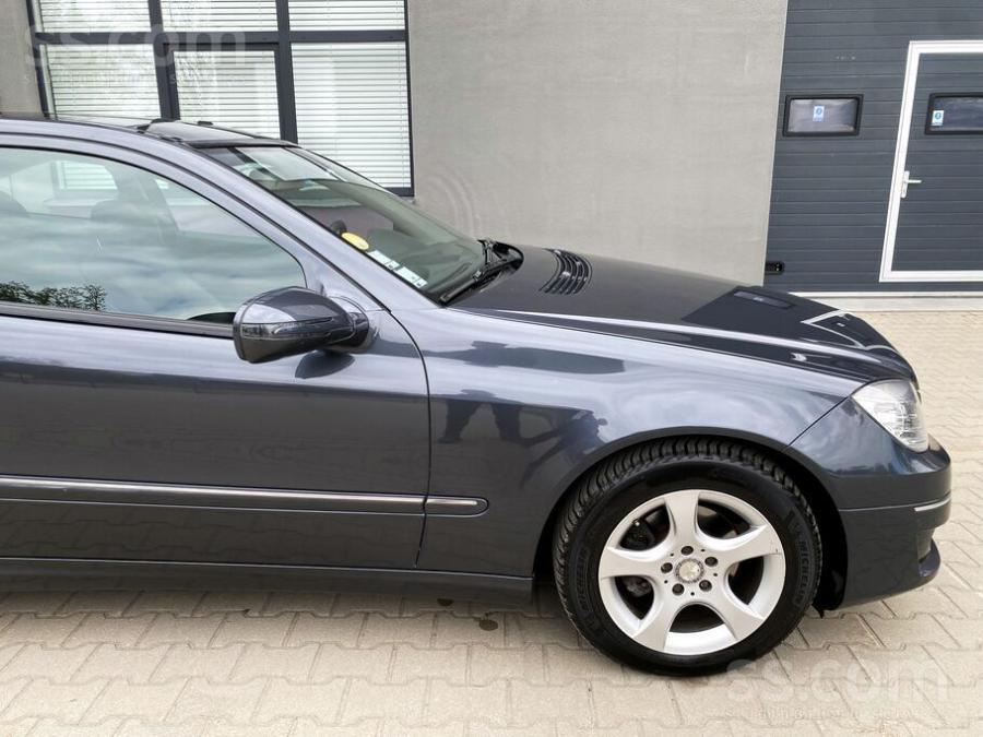 Pelēks Mercedes-Benz c-220 2009 Rīga, ar dzinēja tilpumu 2.20 L un nobraukumu 257 tūkst. km par 1450 €, foto 34 vietnē AUTOMOTO.COM.LV