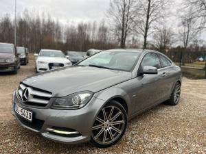 Серый Мерседес Ц 220 2011 в Кулдига, объемом двигателя 2.20 л и пробегом 264 тыс. км за 7790 €, фото 3 на AUTOMOTO.COM.LV
