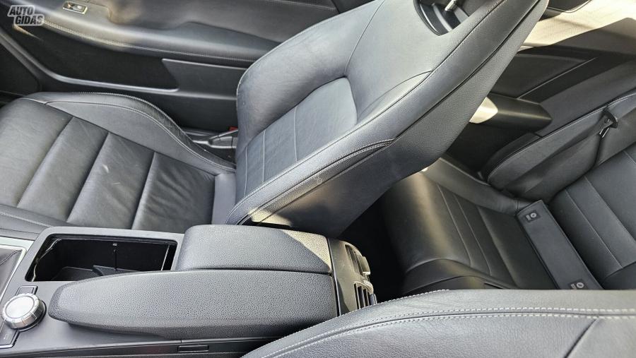Pelēks Mercedes-Benz c-220 2011 Marijampole, ar dzinēja tilpumu 2.10 L un nobraukumu 353 tūkst. km par 6700 €, foto 11 vietnē AUTOMOTO.COM.LV