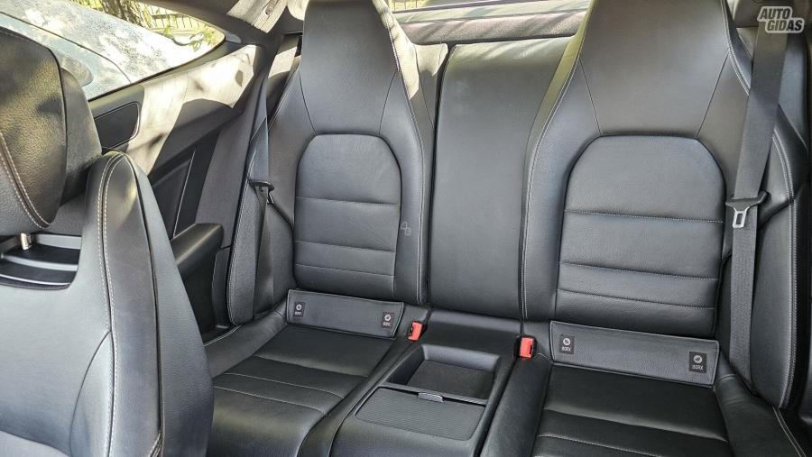Pelēks Mercedes-Benz c-220 2011 Marijampole, ar dzinēja tilpumu 2.10 L un nobraukumu 353 tūkst. km par 6700 €, foto 12 vietnē AUTOMOTO.COM.LV