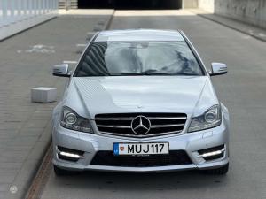 Grey Mercedes-Benz c-220 2013 in Vilnius, with an engine capacity of 2.14 L and mileage of 305 thousand km for 6699 €, photo 5 on AUTOMOTO.COM.LV