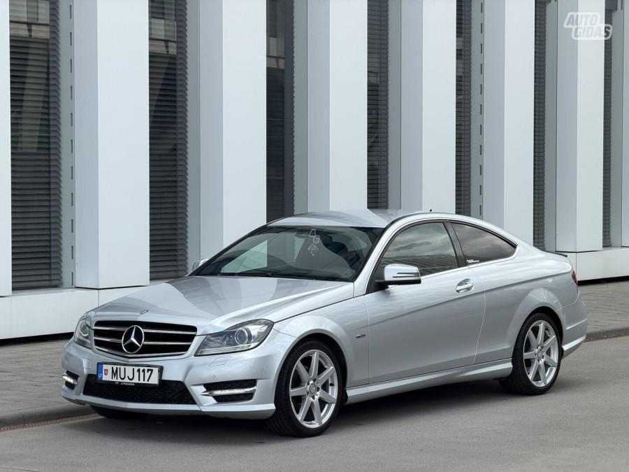 Grey Mercedes-Benz c-220 2013 in Vilnius, with an engine capacity of 2.20 L and mileage of 305 thousand km for 6699 €, photo 8 on AUTOMOTO.COM.LV