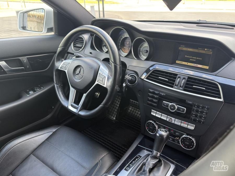 Grey Mercedes-Benz c-220 2013 in Vilnius, with an engine capacity of 2.20 L and mileage of 305 thousand km for 6699 €, photo 23 on AUTOMOTO.COM.LV