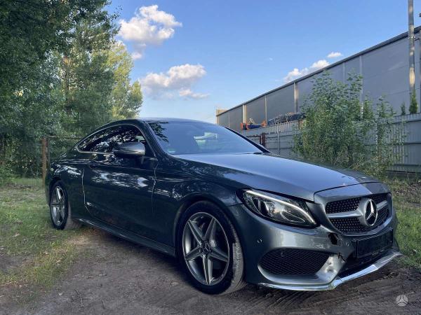 Pelēks Mercedes-Benz c-220 2016 Kauņa, ar dzinēja tilpumu 2.14 L un nobraukumu 174 tūkst. km par 12850 €, foto 1 vietnē AUTOMOTO.COM.LV