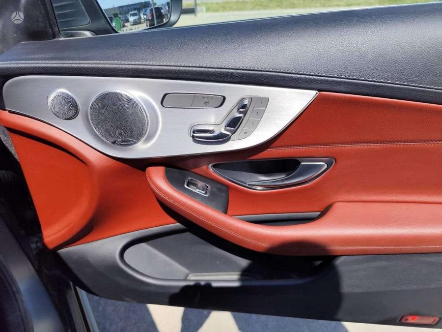 Pelēks Mercedes-Benz c-220 2016 Šauļi, ar dzinēja tilpumu 2.20 L un nobraukumu 105 tūkst. km par 20500 €, foto 23 vietnē AUTOMOTO.COM.LV