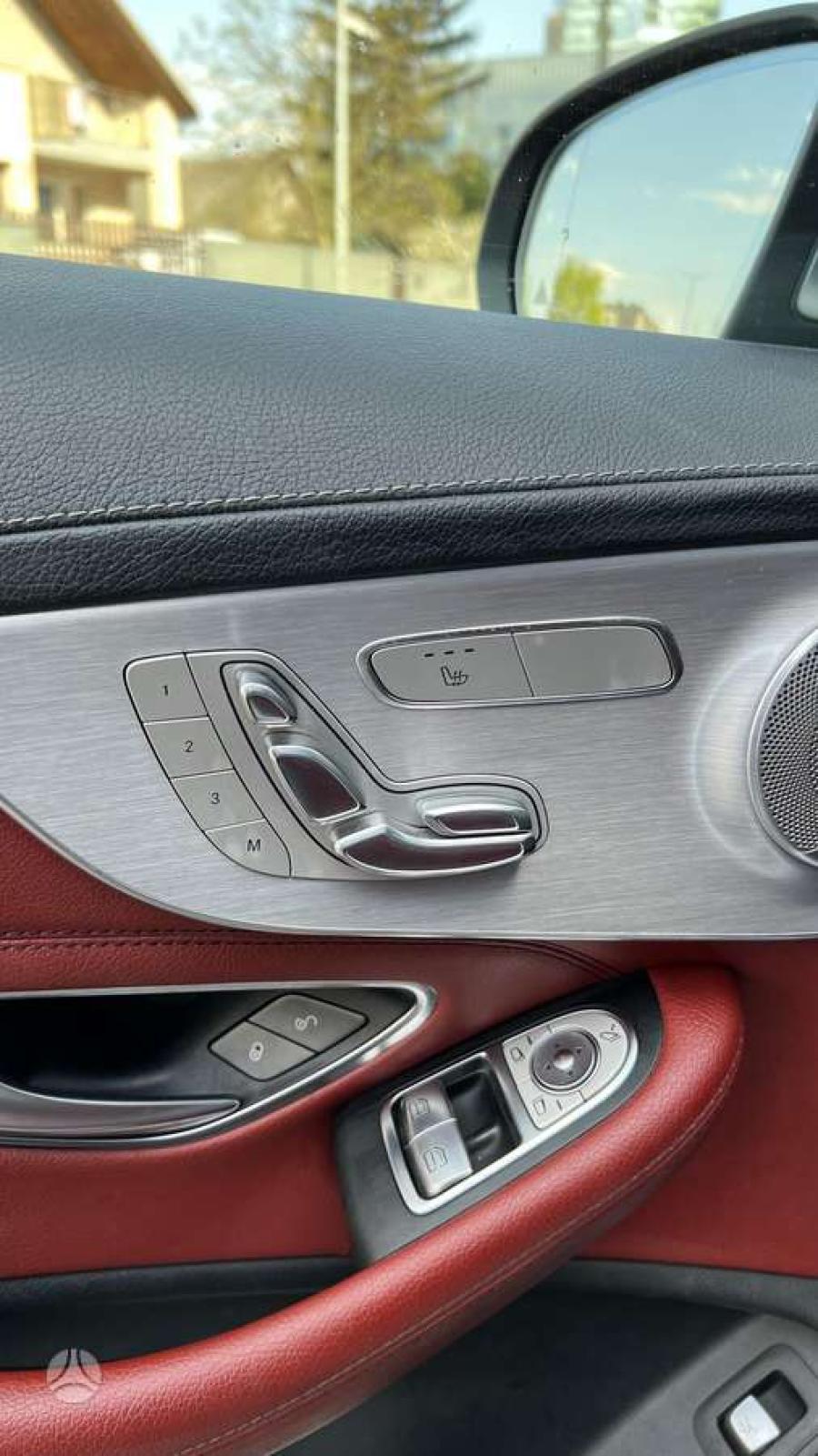 Pelēks Mercedes-Benz c-220 2016 Šauļi, ar dzinēja tilpumu 2.20 L un nobraukumu 105 tūkst. km par 20500 €, foto 25 vietnē AUTOMOTO.COM.LV