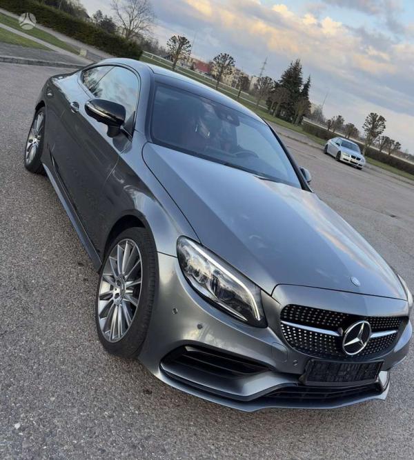 Pelēks Mercedes-Benz c-220 2019 Kauņa, ar dzinēja tilpumu 1.95 L un nobraukumu 27 tūkst. km par 24999 €, foto 5 vietnē AUTOMOTO.COM.LV