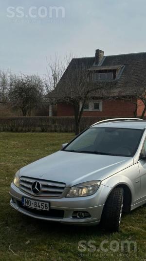 Pelēks Mercedes-Benz c-220 2009 Tukums, ar dzinēja tilpumu 2.20 L un nobraukumu 283 tūkst. km par 2599 €, foto 4 vietnē AUTOMOTO.COM.LV
