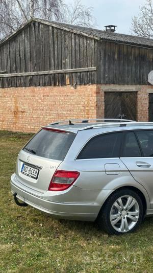 Pelēks Mercedes-Benz c-220 2009 Tukums, ar dzinēja tilpumu 2.20 L un nobraukumu 283 tūkst. km par 2599 €, foto 5 vietnē AUTOMOTO.COM.LV