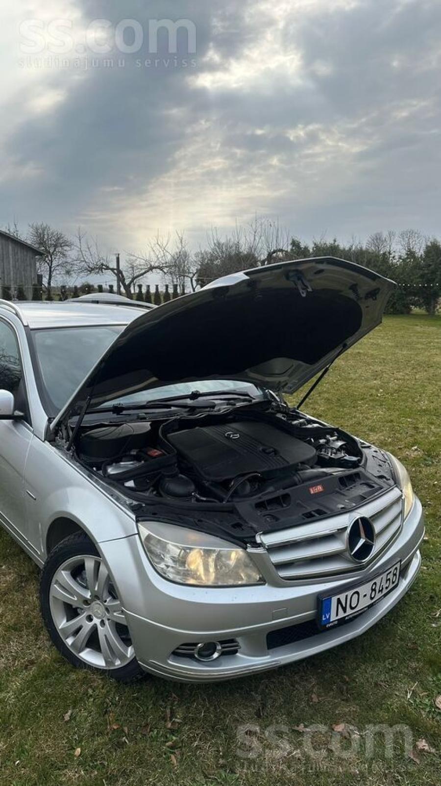 Pelēks Mercedes-Benz c-220 2009 Tukums, ar dzinēja tilpumu 2.20 L un nobraukumu 283 tūkst. km par 2599 €, foto 14 vietnē AUTOMOTO.COM.LV