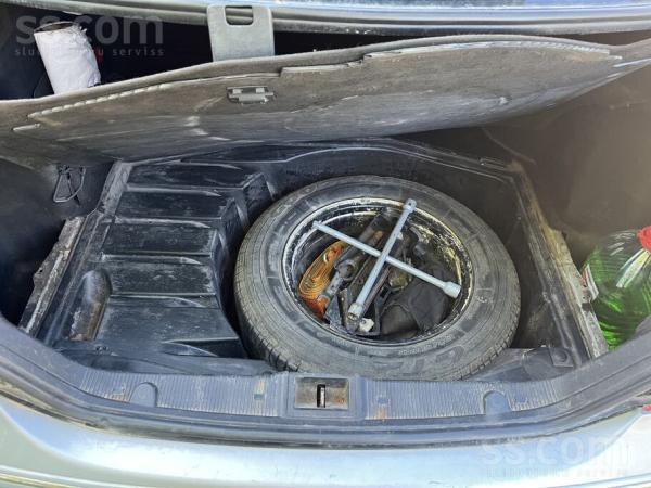 Pelēks Mercedes-Benz c-220 2000 Ogre, ar dzinēja tilpumu 2.20 L un nobraukumu 489 tūkst. km par 1200 €, foto 6 vietnē AUTOMOTO.COM.LV