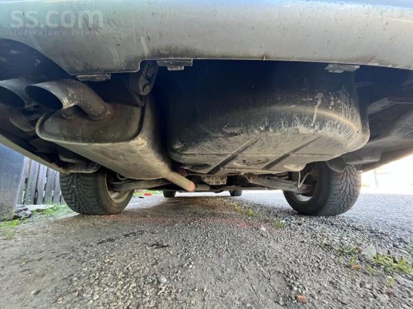 Pelēks Mercedes-Benz c-220 2000 Ogre, ar dzinēja tilpumu 2.20 L un nobraukumu 489 tūkst. km par 1200 €, foto 8 vietnē AUTOMOTO.COM.LV