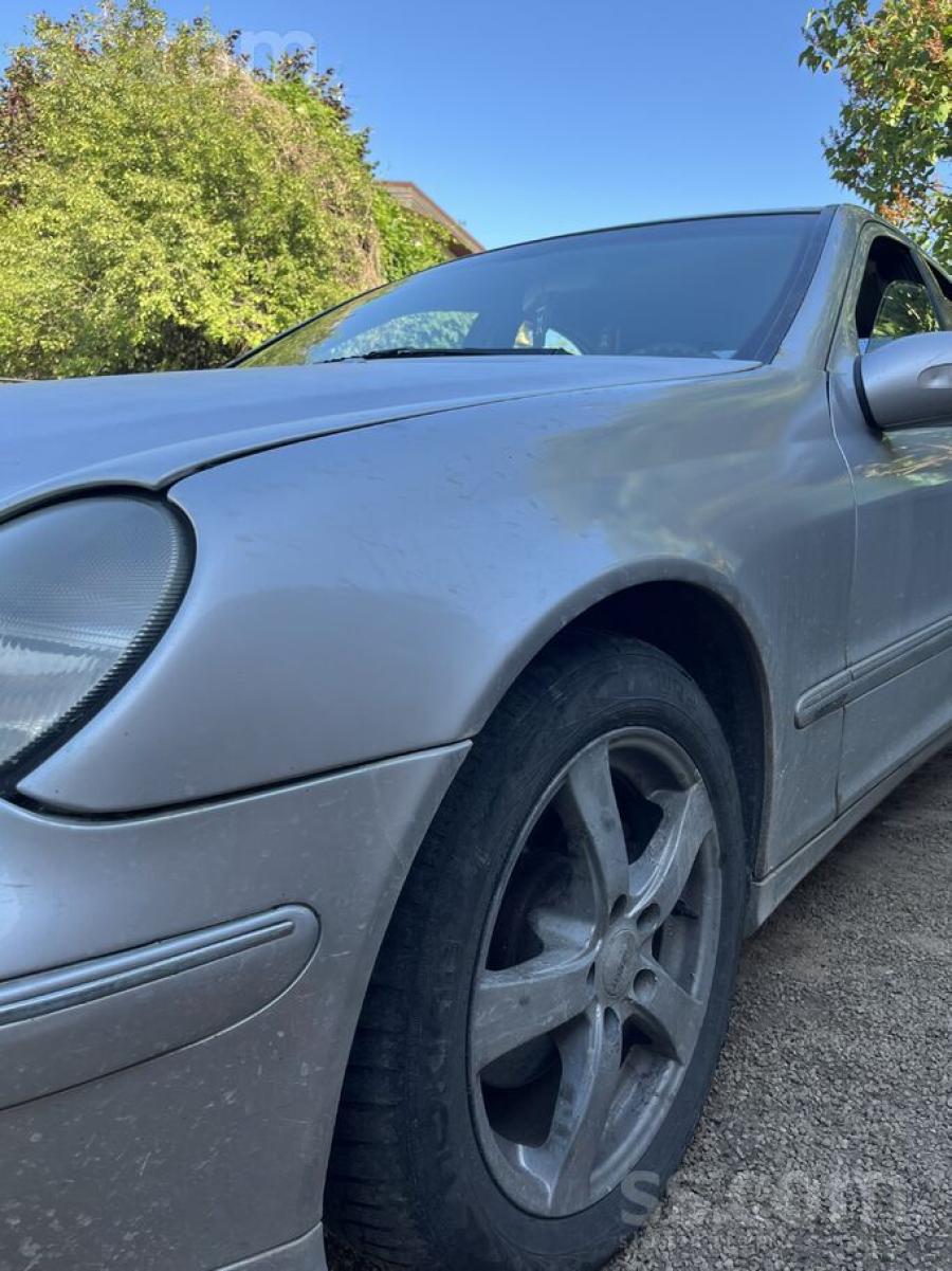 Grey Mercedes-Benz c-220 2000 in Ogre, with an engine capacity of 2.20 L and mileage of 489 thousand km for 1200 €, photo 10 on AUTOMOTO.COM.LV