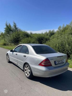 Grey Mercedes-Benz c-220 2000 in Panevezys, with an engine capacity of 2.15 L and mileage of 450 thousand km for 850 €, photo  on AUTOMOTO.COM.LV
