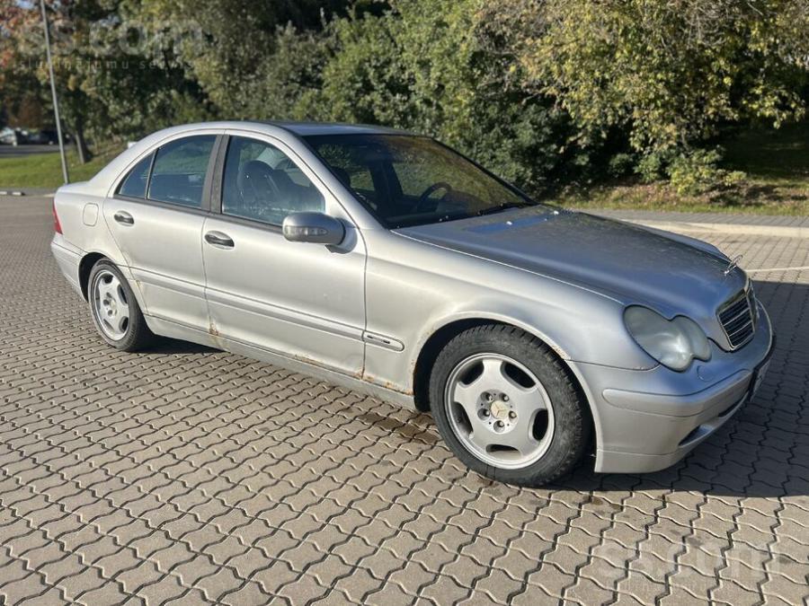 Pelēks Mercedes-Benz c-220 2001 Saldus, ar dzinēja tilpumu 2.20 L un nobraukumu 390 tūkst. km par 1000 €, foto 6 vietnē AUTOMOTO.COM.LV