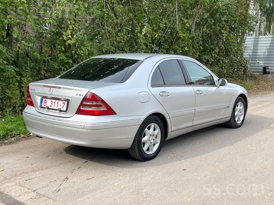 Серый Мерседес Ц 220 2002 в Рига, объемом двигателя 2.20 л и пробегом 0 тыс. км за 1799 €, фото 6 на AUTOMOTO.COM.LV