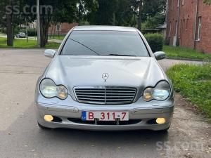 Серый Мерседес Ц 220 2002 в Рига, объемом двигателя 2.20 л и пробегом 0 тыс. км за 1799 €, фото 9 на AUTOMOTO.COM.LV