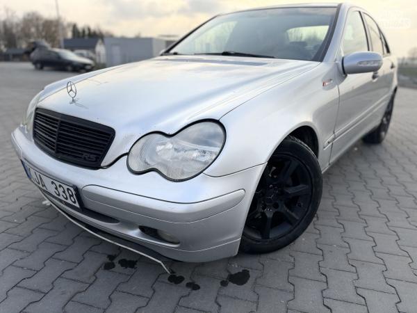 Grey Mercedes-Benz c-220 2003 in Kaunas, with an engine capacity of 2.10 L and mileage of 290 thousand km for 1350 €, photo 5 on AUTOMOTO.COM.LV
