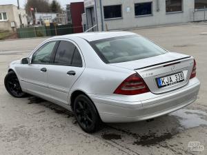 Grey Mercedes-Benz c-220 2003 in Kaunas, with an engine capacity of 2.10 L and mileage of 29 thousand km for 1650 €, photo 6 on AUTOMOTO.COM.LV