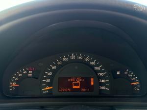 Pelēks Mercedes-Benz c-220 2003 Viļņa, ar dzinēja tilpumu 2.10 L un nobraukumu 220 tūkst. km par 1500 €, foto 13 vietnē AUTOMOTO.COM.LV