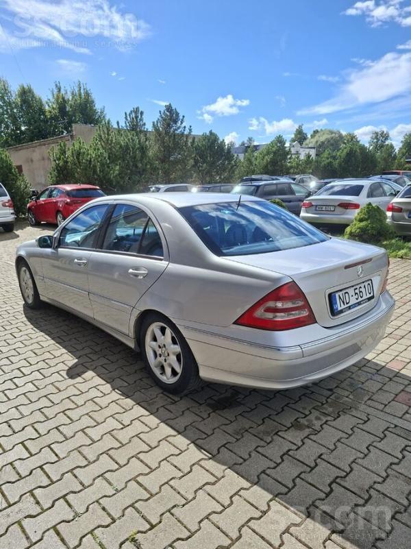 Mercedes-Benz c-220 2003 Tukums vietnē Pelēks Mercedes-Benz c-220 2003 Tukums, ar dzinēja tilpumu 2.20 L un nobraukumu 310 tūkst. km par 1650 €, foto 8 vietnē AUTOMOTO.COM.LV