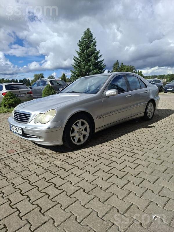 Mercedes-Benz c-220 2003 Tukums vietnē Pelēks Mercedes-Benz c-220 2003 Tukums, ar dzinēja tilpumu 2.20 L un nobraukumu 310 tūkst. km par 1650 €, foto 9 vietnē AUTOMOTO.COM.LV