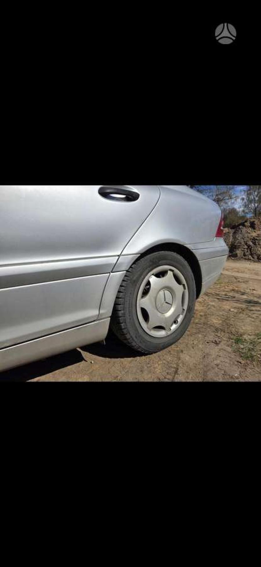 Pelēks Mercedes-Benz c-220 2004 Viļņa, ar dzinēja tilpumu 2.15 L un nobraukumu 300 tūkst. km par 1800 €, foto 7 vietnē AUTOMOTO.COM.LV