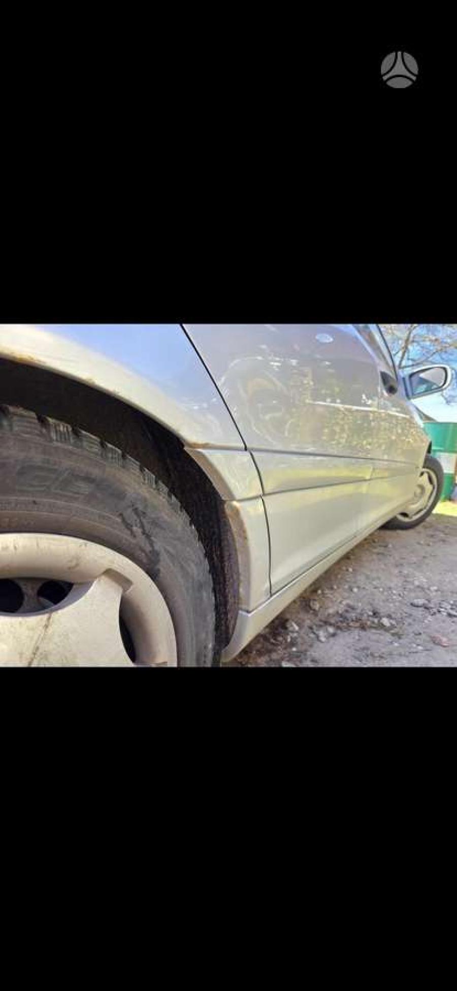 Pelēks Mercedes-Benz c-220 2004 Viļņa, ar dzinēja tilpumu 2.15 L un nobraukumu 300 tūkst. km par 1800 €, foto 9 vietnē AUTOMOTO.COM.LV