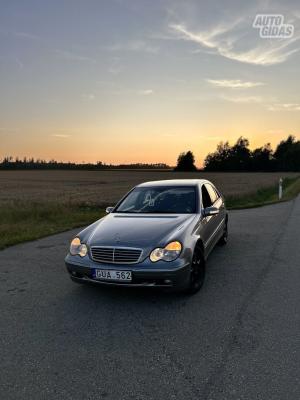 Grey Mercedes-Benz c-220 2004 in Joniskis, with an engine capacity of 2.20 L and mileage of 340 thousand km for 2100 €, photo  on AUTOMOTO.COM.LV