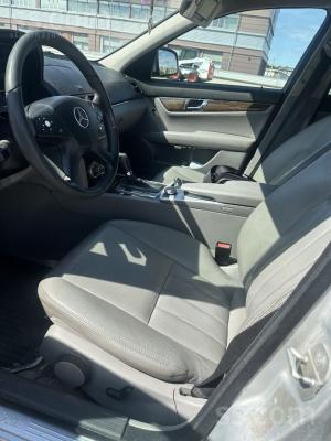 Grey Mercedes-Benz c-220 2006 in Riga, with an engine capacity of 2.20 L and mileage of 365 thousand km for 4000 €, photo 11 on AUTOMOTO.COM.LV