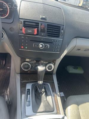 Grey Mercedes-Benz c-220 2006 in Riga, with an engine capacity of 2.20 L and mileage of 365 thousand km for 4000 €, photo 12 on AUTOMOTO.COM.LV