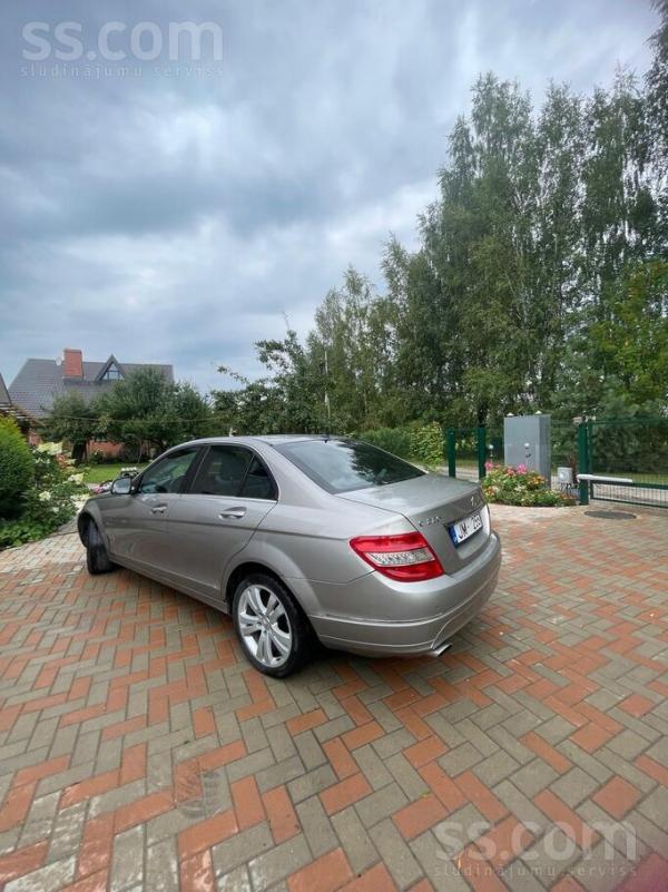 Grey Mercedes-Benz c-220 2007 in Jekabpils, with an engine capacity of 2.20 L and mileage of 0 thousand km for 4000 €, photo 4 on AUTOMOTO.COM.LV