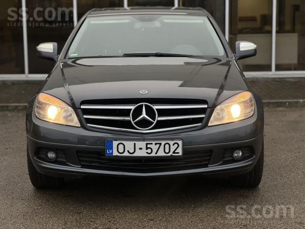 Grey Mercedes-Benz c-220 2007 in Jekabpils, with an engine capacity of 2.20 L and mileage of 295 thousand km for 5999 €, photo 5 on AUTOMOTO.COM.LV
