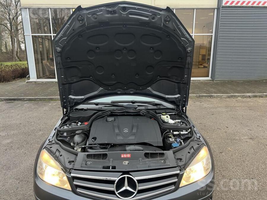 Grey Mercedes-Benz c-220 2007 in Jekabpils, with an engine capacity of 2.20 L and mileage of 295 thousand km for 5999 €, photo 16 on AUTOMOTO.COM.LV