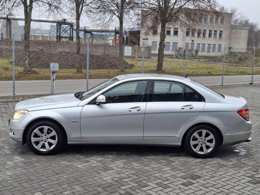 Pelēks Mercedes-Benz c-220 2007 Šilutė, ar dzinēja tilpumu 2.20 L un nobraukumu 309 tūkst. km par 2650 €, foto 7 vietnē AUTOMOTO.COM.LV