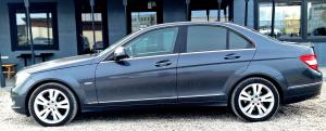 Grey Mercedes-Benz c-220 2007 in Kretinga, with an engine capacity of 2.20 L and mileage of 205 thousand km for 5199 €, photo 9 on AUTOMOTO.COM.LV