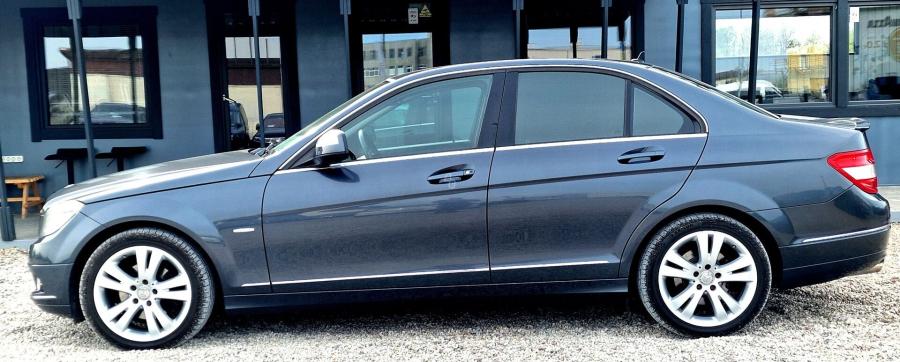 Grey Mercedes-Benz c-220 2007 in Kretinga, with an engine capacity of 2.20 L and mileage of 205 thousand km for 5199 €, photo 9 on AUTOMOTO.COM.LV