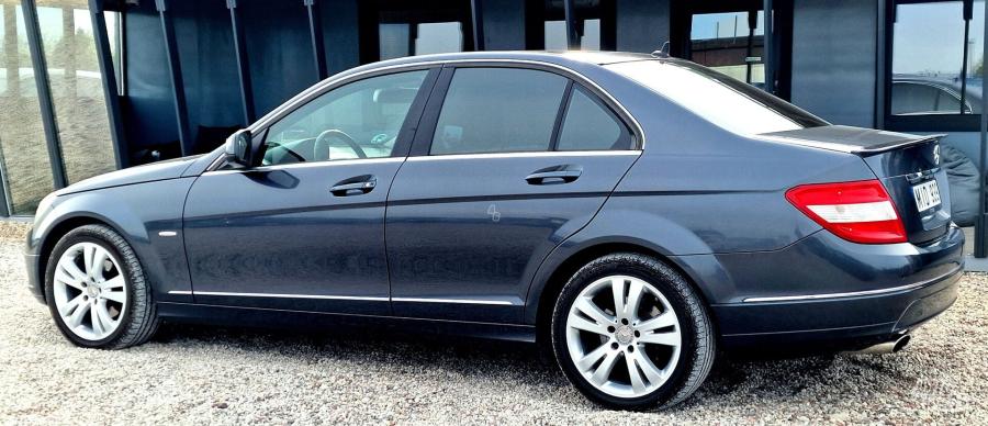 Grey Mercedes-Benz c-220 2007 in Kretinga, with an engine capacity of 2.20 L and mileage of 205 thousand km for 5199 €, photo 10 on AUTOMOTO.COM.LV