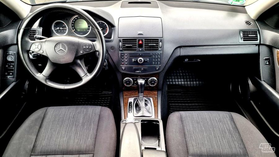 Grey Mercedes-Benz c-220 2007 in Kretinga, with an engine capacity of 2.20 L and mileage of 205 thousand km for 5199 €, photo 26 on AUTOMOTO.COM.LV