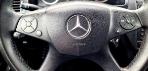 Grey Mercedes-Benz c-220 2007 in Kretinga, with an engine capacity of 2.20 L and mileage of 205 thousand km for 5199 €, photo 28 on AUTOMOTO.COM.LV