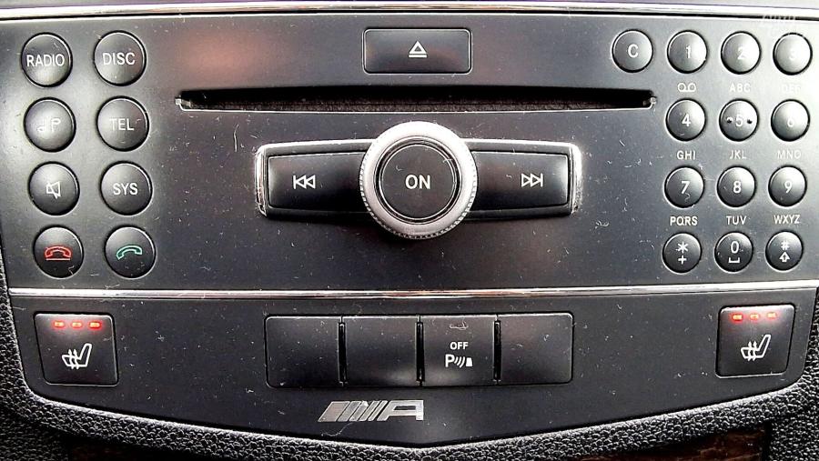 Grey Mercedes-Benz c-220 2007 in Kretinga, with an engine capacity of 2.20 L and mileage of 205 thousand km for 5199 €, photo 30 on AUTOMOTO.COM.LV