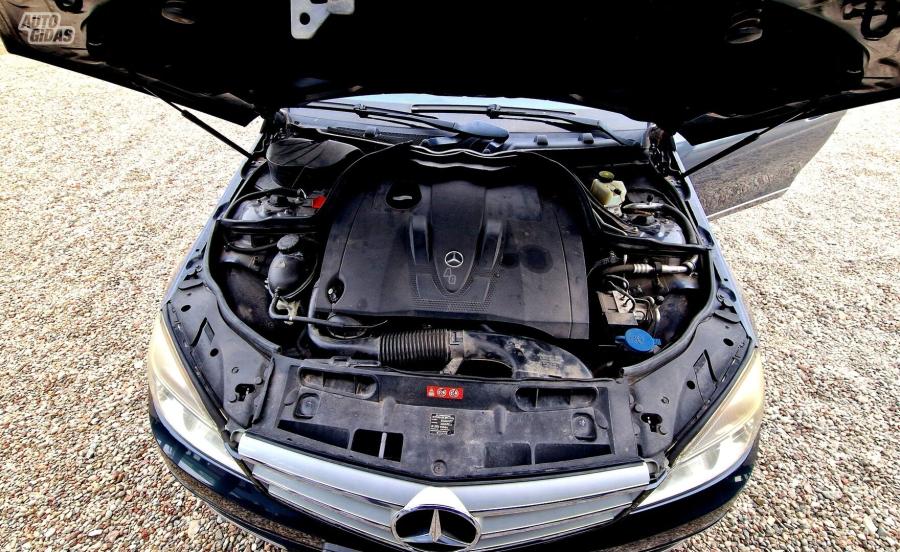 Grey Mercedes-Benz c-220 2007 in Kretinga, with an engine capacity of 2.20 L and mileage of 205 thousand km for 5199 €, photo 33 on AUTOMOTO.COM.LV