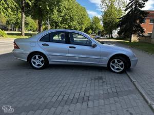 Grey Mercedes-Benz c-220 2007 in Klaipeda, with an engine capacity of 2.20 L and mileage of 307 thousand km for 2700 €, photo 6 on AUTOMOTO.COM.LV