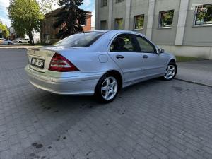 Grey Mercedes-Benz c-220 2007 in Klaipeda, with an engine capacity of 2.20 L and mileage of 307 thousand km for 2700 €, photo 7 on AUTOMOTO.COM.LV