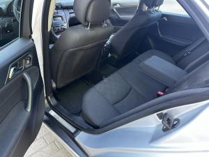 Grey Mercedes-Benz c-220 2007 in Klaipeda, with an engine capacity of 2.20 L and mileage of 307 thousand km for 2700 €, photo 12 on AUTOMOTO.COM.LV