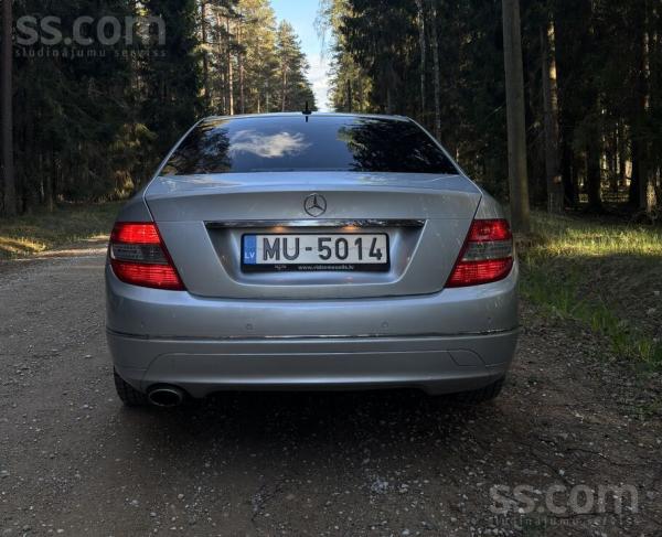 Pelēks Mercedes-Benz c-220 2007 Valmiera, ar dzinēja tilpumu 2.20 L un nobraukumu 354 tūkst. km par 4750 €, foto 8 vietnē AUTOMOTO.COM.LV