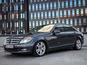 Pelēks Mercedes-Benz c-220 2007 Rīga, ar dzinēja tilpumu 2.10 L un nobraukumu 0 tūkst. km par 3250 €, foto 3 vietnē AUTOMOTO.COM.LV