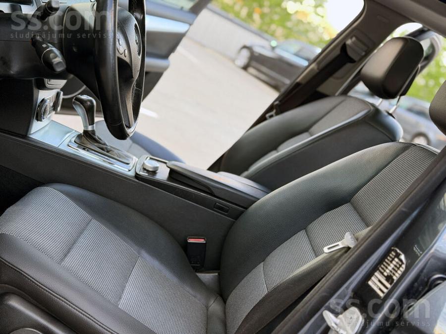 Pelēks Mercedes-Benz c-220 2007 Rīga, ar dzinēja tilpumu 2.10 L un nobraukumu 0 tūkst. km par 3250 €, foto 12 vietnē AUTOMOTO.COM.LV