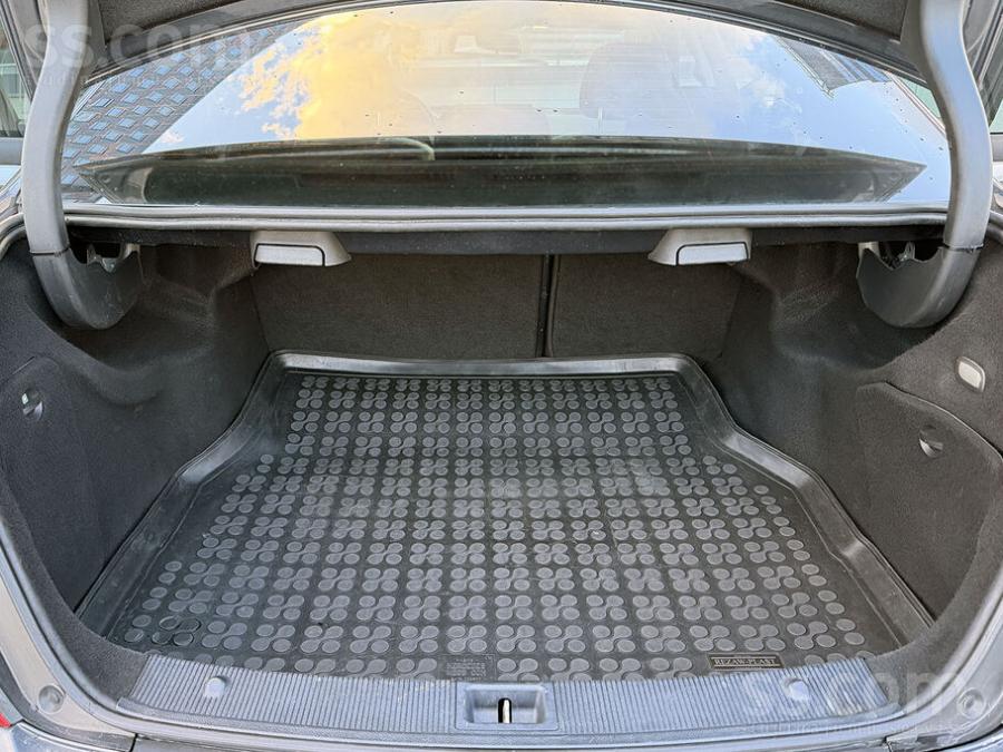Pelēks Mercedes-Benz c-220 2007 Rīga, ar dzinēja tilpumu 2.10 L un nobraukumu 0 tūkst. km par 3250 €, foto 31 vietnē AUTOMOTO.COM.LV